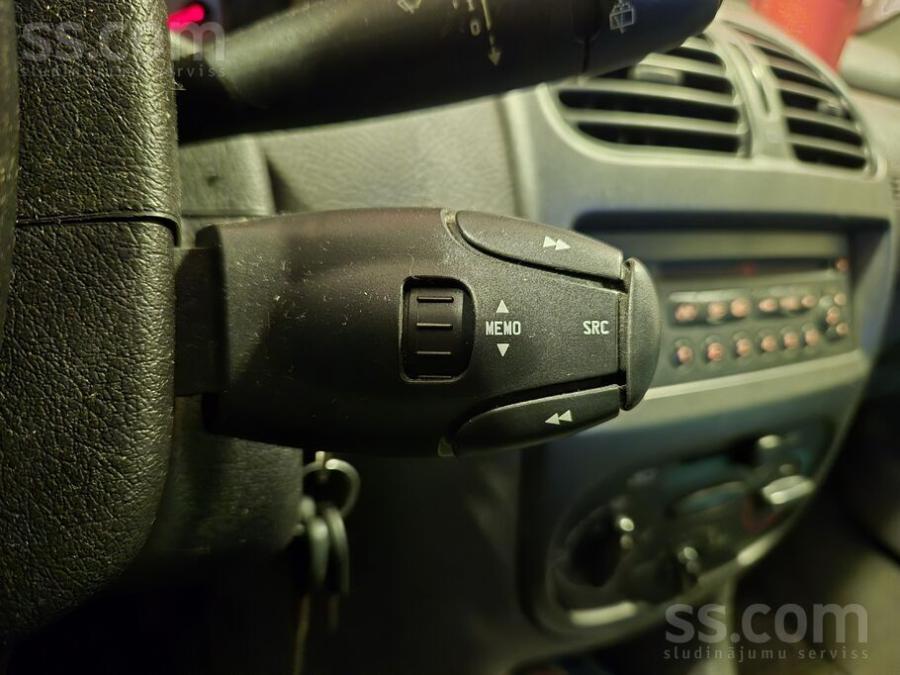 Серый Пежо 206 2002 в Даугавпилс, объемом двигателя 1.40 л и пробегом 212 тыс. км за 870 €, фото 13 на AUTOMOTO.COM.LV