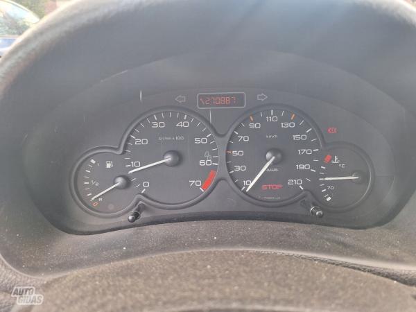 Grey Peugeot 206 2002 in Ukmerge, with an engine capacity of 1.40 L and mileage of 208 thousand km for 555 €, photo 10 on AUTOMOTO.COM.LV