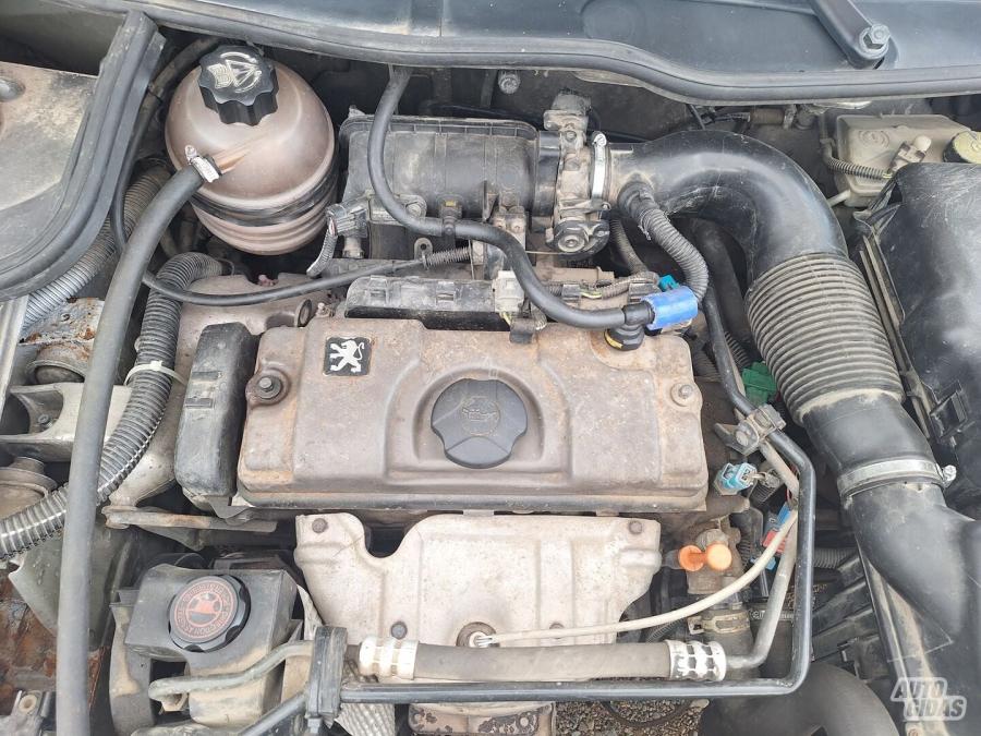 Pelēks Peugeot 206 2002 Ukmergė, ar dzinēja tilpumu 1.40 L un nobraukumu 208 tūkst. km par 555 €, foto 11 vietnē AUTOMOTO.COM.LV
