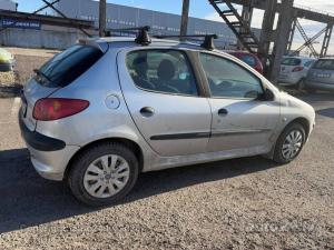 Grey Peugeot 206 2003 in Tallinn, with an engine capacity of 1.40 L and mileage of 209 thousand km for 799 €, photo 4 on AUTOMOTO.COM.LV