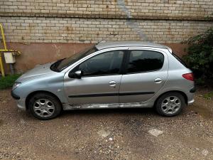 Pelēks Peugeot 206 2003 Kauņa, ar dzinēja tilpumu 1.40 L un nobraukumu 286 tūkst. km par 350 €, foto 6 vietnē AUTOMOTO.COM.LV