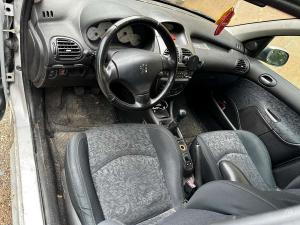 Pelēks Peugeot 206 2003 Kauņa, ar dzinēja tilpumu 1.40 L un nobraukumu 286 tūkst. km par 350 €, foto 8 vietnē AUTOMOTO.COM.LV