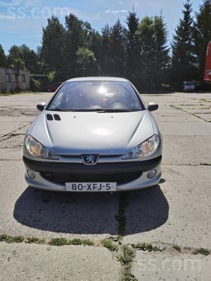 Grey Peugeot 206 2003 in Dobele, with an engine capacity of 1.60 L and mileage of 0 thousand km for 950 €, photo  on AUTOMOTO.COM.LV