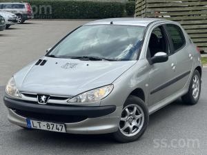 Pelēks Peugeot 206 2004 Rēzekne, ar dzinēja tilpumu 1.40 L un nobraukumu 232 tūkst. km par 410 €, foto  vietnē AUTOMOTO.COM.LV