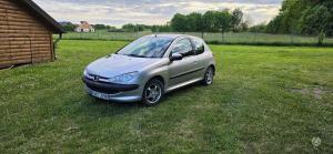 Pelēks Peugeot 206 2005 Mažeikiai, ar dzinēja tilpumu 1.12 L un nobraukumu 116 tūkst. km par 800 €, foto 3 vietnē AUTOMOTO.COM.LV