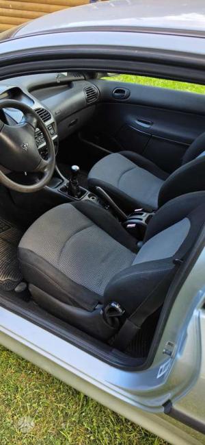 Pelēks Peugeot 206 2005 Mažeikiai, ar dzinēja tilpumu 1.12 L un nobraukumu 116 tūkst. km par 800 €, foto 7 vietnē AUTOMOTO.COM.LV