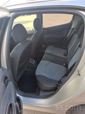 Grey Peugeot 206 2006 in Riga, with an engine capacity of 1.40 L and mileage of 164 thousand km for 1150 €, photo 9 on AUTOMOTO.COM.LV