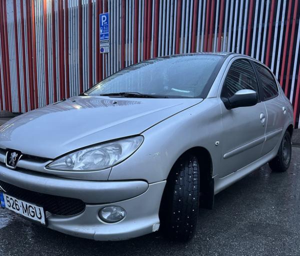 Pelēks Peugeot 206 2007 Tallina, ar dzinēja tilpumu 1.40 L un nobraukumu 265 tūkst. km par 1200 €, foto 2 vietnē AUTOMOTO.COM.LV