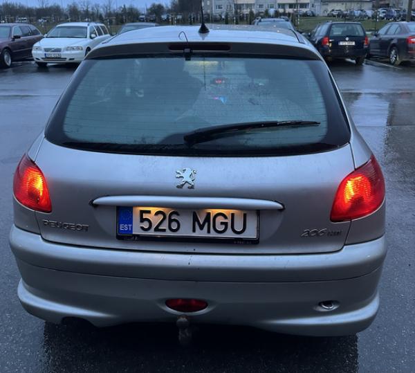 Pelēks Peugeot 206 2007 Tallina, ar dzinēja tilpumu 1.40 L un nobraukumu 265 tūkst. km par 1200 €, foto 4 vietnē AUTOMOTO.COM.LV