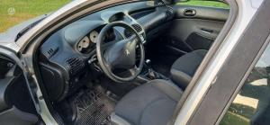 Grey Peugeot 206 2007 in Vilnius, with an engine capacity of 1.40 L and mileage of 320 thousand km for 500 €, photo 6 on AUTOMOTO.COM.LV