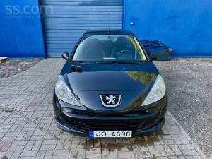 Pelēks Peugeot 206 2009 Liepāja, ar dzinēja tilpumu 1.10 L un nobraukumu 171 tūkst. km par 1590 €, foto 3 vietnē AUTOMOTO.COM.LV