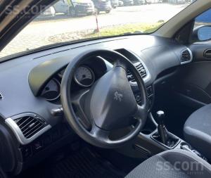 Pelēks Peugeot 206 2009 Liepāja, ar dzinēja tilpumu 1.10 L un nobraukumu 171 tūkst. km par 1590 €, foto 6 vietnē AUTOMOTO.COM.LV