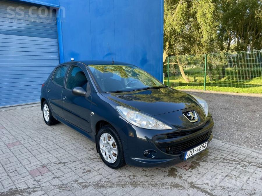 Pelēks Peugeot 206 2009 Liepāja, ar dzinēja tilpumu 1.10 L un nobraukumu 171 tūkst. km par 1590 €, foto 9 vietnē AUTOMOTO.COM.LV