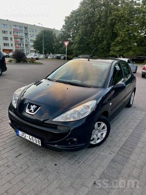 Pelēks Peugeot 206 2009 Liepāja, ar dzinēja tilpumu 1.10 L un nobraukumu 171 tūkst. km par 1400 €, foto  vietnē AUTOMOTO.COM.LV