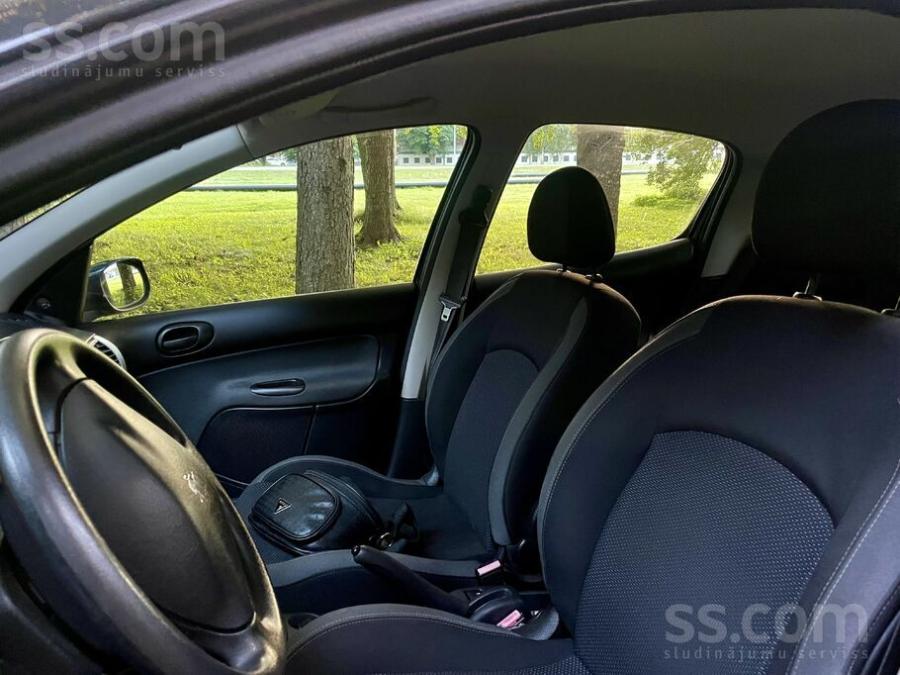 Pelēks Peugeot 206 2009 Liepāja, ar dzinēja tilpumu 1.10 L un nobraukumu 171 tūkst. km par 1400 €, foto 7 vietnē AUTOMOTO.COM.LV