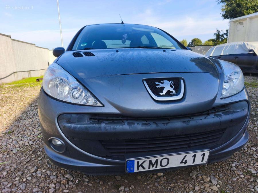 Grey Peugeot 206 2009 in Vilnius, with an engine capacity of 1.40 L and mileage of 210 thousand km for 1099 €, photo 9 on AUTOMOTO.COM.LV