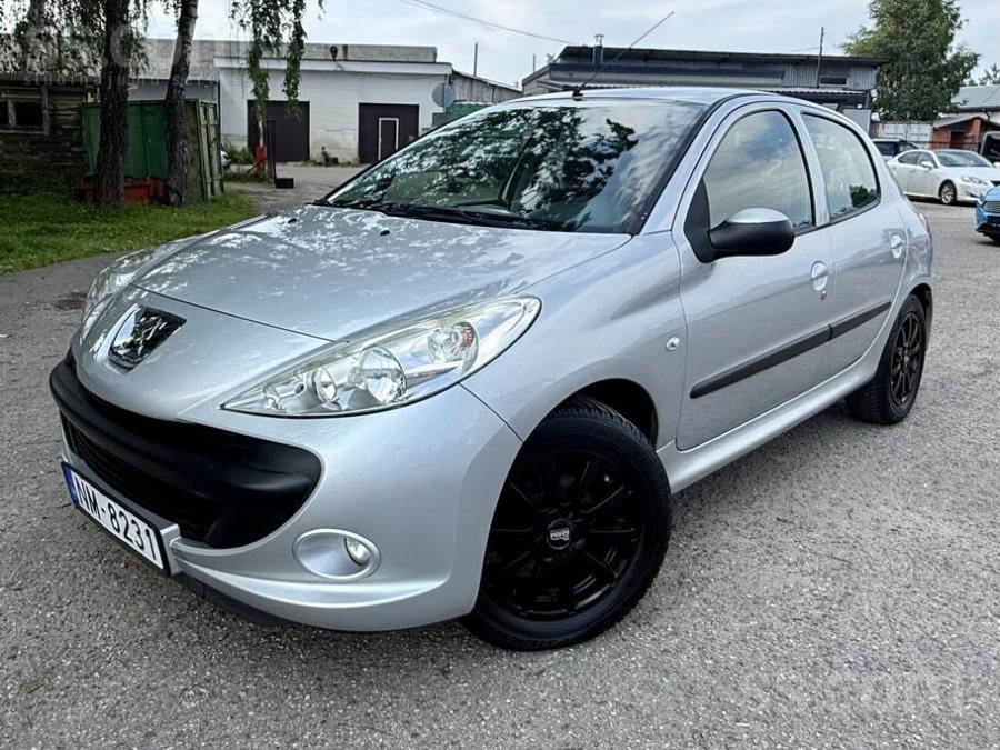 Pelēks Peugeot 206 2010 Rīga, ar dzinēja tilpumu 1.10 L un nobraukumu 0 tūkst. km par 2650 €, foto 1 vietnē AUTOMOTO.COM.LV
