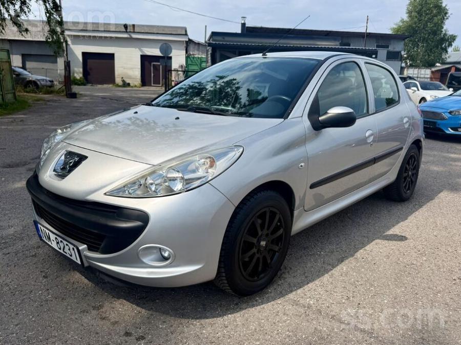 Pelēks Peugeot 206 2010 Rīga, ar dzinēja tilpumu 1.10 L un nobraukumu 0 tūkst. km par 2650 €, foto 6 vietnē AUTOMOTO.COM.LV
