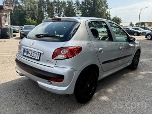 Pelēks Peugeot 206 2010 Rīga, ar dzinēja tilpumu 1.10 L un nobraukumu 0 tūkst. km par 2650 €, foto 9 vietnē AUTOMOTO.COM.LV