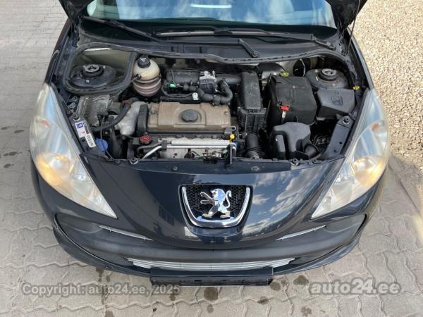Pelēks Peugeot 206 2011 Veru, ar dzinēja tilpumu 1.40 L un nobraukumu 117 tūkst. km par 1990 €, foto 11 vietnē AUTOMOTO.COM.LV