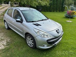 Pelēks Peugeot 206 2011 Ludza, ar dzinēja tilpumu 1.40 L un nobraukumu 264 tūkst. km par 2400 €, foto  vietnē AUTOMOTO.COM.LV