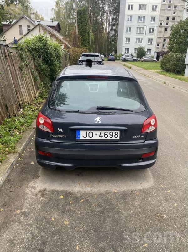 Grey Peugeot 206 2009 in Jurmala, with an engine capacity of 1.10 L and mileage of 175 thousand km for 1550 €, photo 4 on AUTOMOTO.COM.LV
