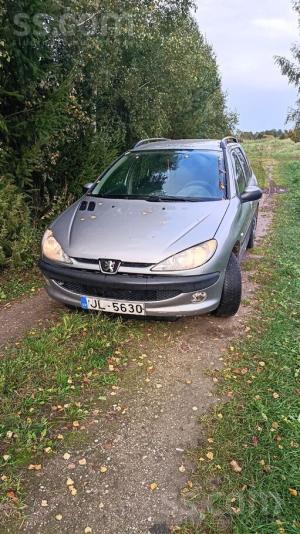 Grey Peugeot 206 2003 in Kraslava, with an engine capacity of 1.40 L and mileage of 211 thousand km for 450 €, photo  on AUTOMOTO.COM.LV