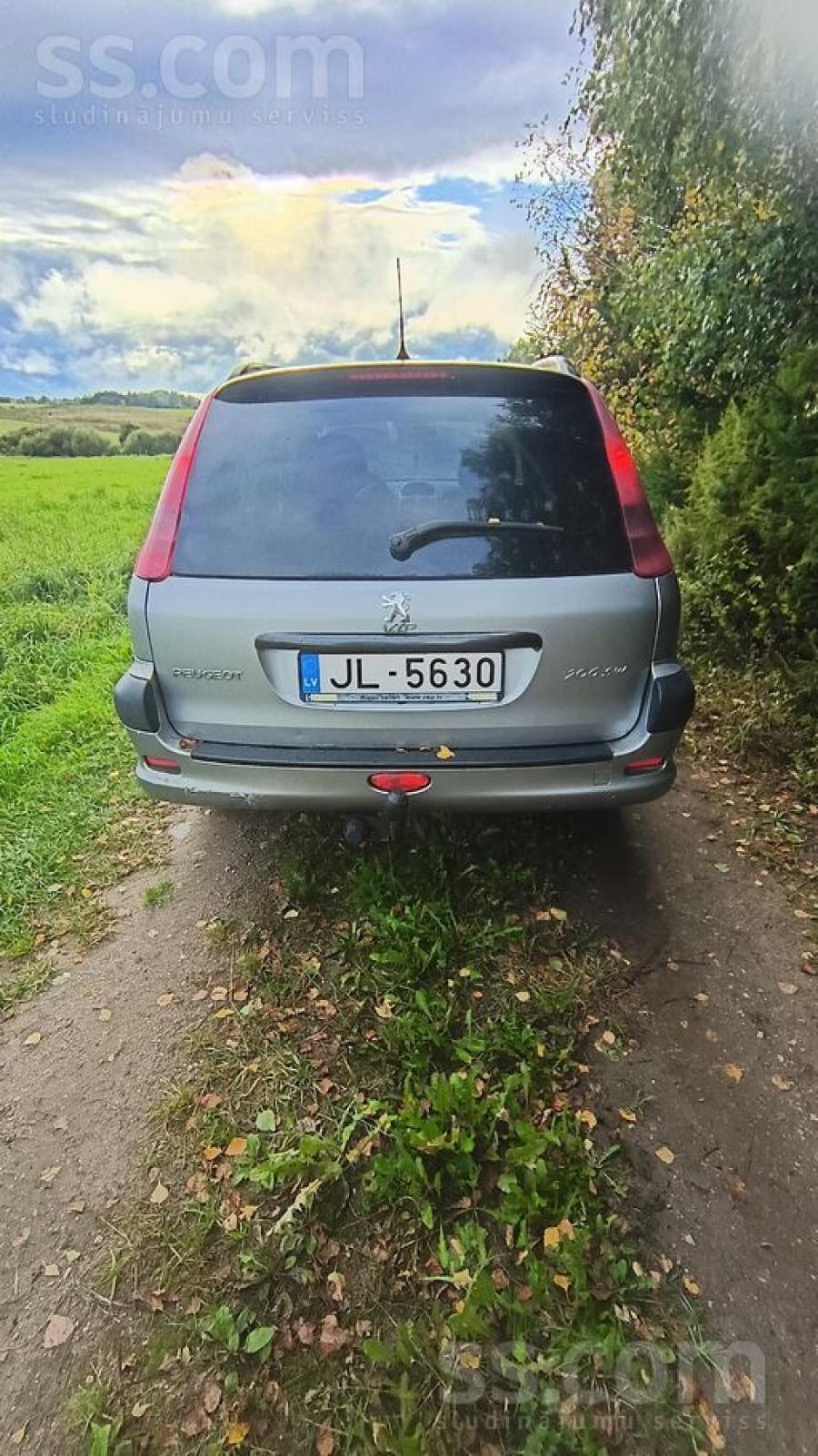 Grey Peugeot 206 2003 in Kraslava, with an engine capacity of 1.40 L and mileage of 211 thousand km for 450 €, photo 4 on AUTOMOTO.COM.LV