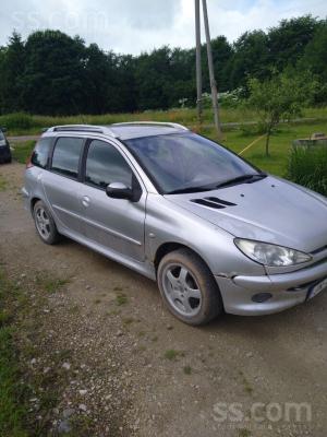Grey Peugeot 206 2005 in Rezekne, with an engine capacity of 2.00 L and mileage of 261 thousand km for 750 €, photo 3 on AUTOMOTO.COM.LV