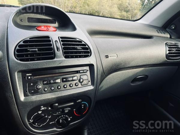 Pelēks Peugeot 206 2006 Cēsis, ar dzinēja tilpumu 1.40 L un nobraukumu 223 tūkst. km par 1650 €, foto 7 vietnē AUTOMOTO.COM.LV