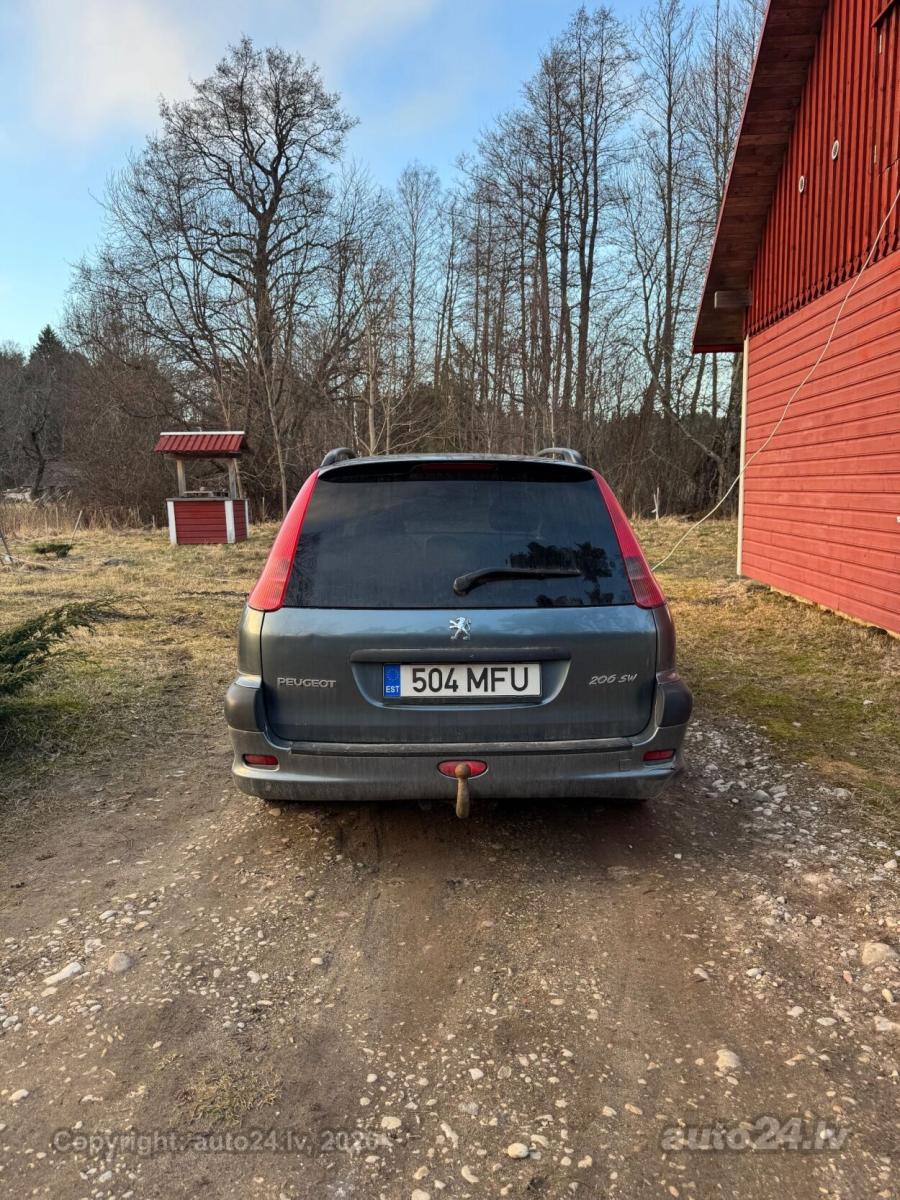 Pelēks Peugeot 206 2006 Kerdla, ar dzinēja tilpumu 1.40 L un nobraukumu 0 tūkst. km par 650 €, foto 4 vietnē AUTOMOTO.COM.LV