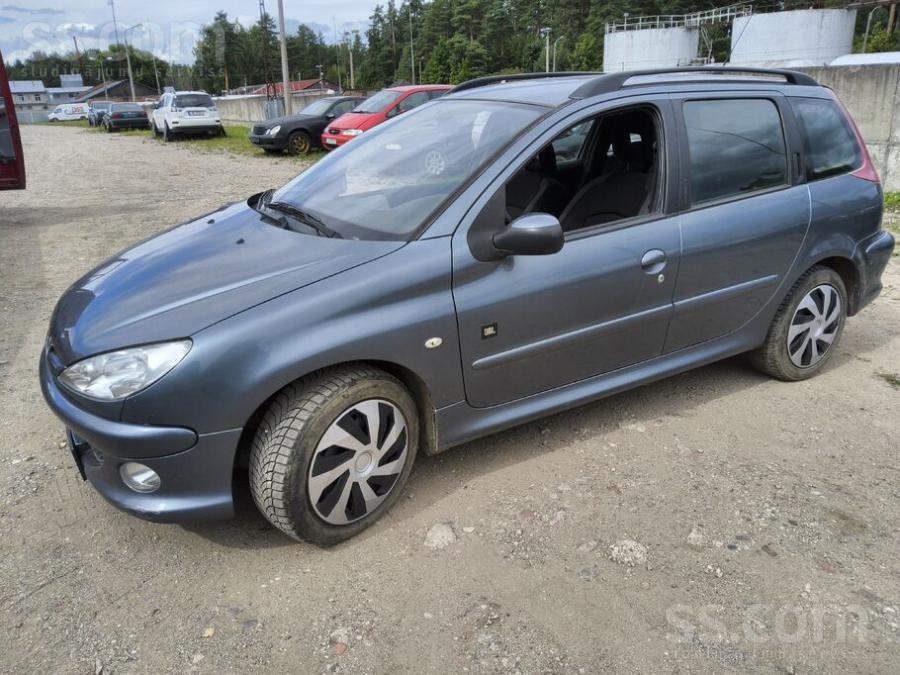 Pelēks Peugeot 206 2006 Daugavpils, ar dzinēja tilpumu 1.60 L un nobraukumu 149 tūkst. km par 600 €, foto 3 vietnē AUTOMOTO.COM.LV