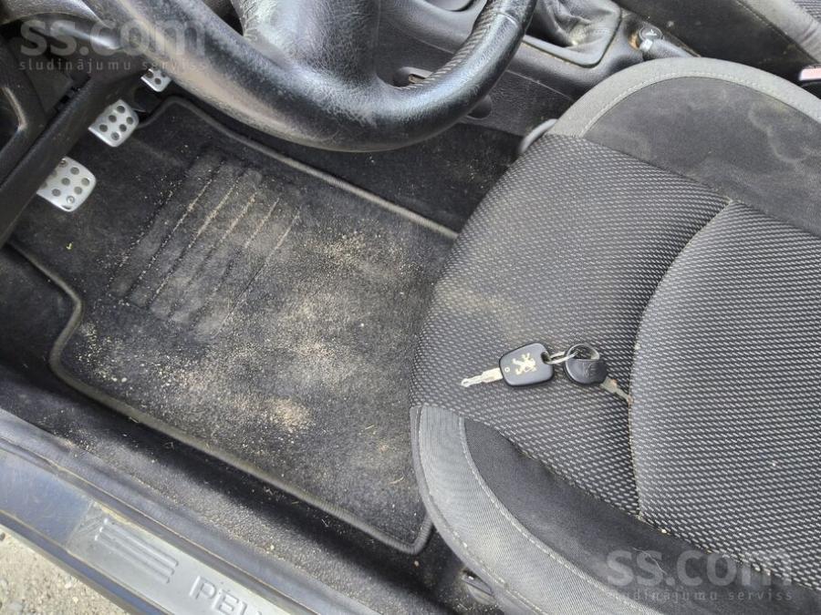 Pelēks Peugeot 206 2006 Daugavpils, ar dzinēja tilpumu 1.60 L un nobraukumu 149 tūkst. km par 600 €, foto 11 vietnē AUTOMOTO.COM.LV