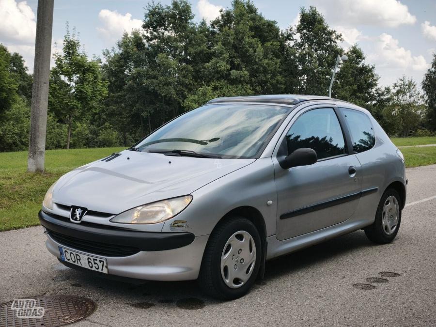 Peugeot 206 1999 in Jonava, with an engine capacity of 1.40 L and mileage of 193 thousand km for 650 €, photo 1 on AUTOMOTO.COM.LV