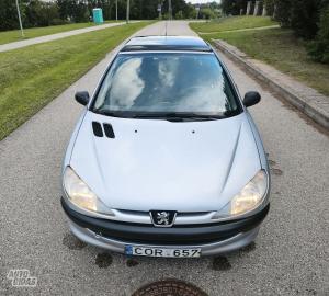 Peugeot 206 1999 in Jonava, with an engine capacity of 1.40 L and mileage of 193 thousand km for 650 €, photo 3 on AUTOMOTO.COM.LV