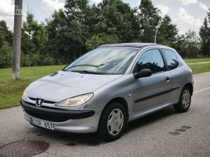 Peugeot 206 1999 in Jonava, with an engine capacity of 1.40 L and mileage of 193 thousand km for 650 €, photo 5 on AUTOMOTO.COM.LV
