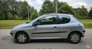 Peugeot 206 1999 in Jonava, with an engine capacity of 1.40 L and mileage of 193 thousand km for 650 €, photo 7 on AUTOMOTO.COM.LV