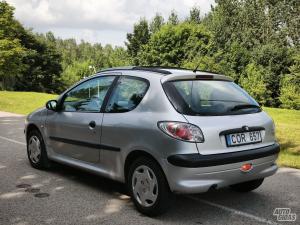 Peugeot 206 1999 in Jonava, with an engine capacity of 1.40 L and mileage of 193 thousand km for 650 €, photo 15 on AUTOMOTO.COM.LV