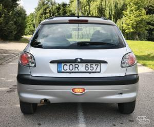 Peugeot 206 1999 in Jonava, with an engine capacity of 1.40 L and mileage of 193 thousand km for 650 €, photo 16 on AUTOMOTO.COM.LV