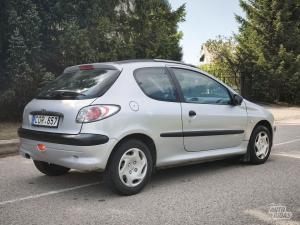Peugeot 206 1999 in Jonava, with an engine capacity of 1.40 L and mileage of 193 thousand km for 650 €, photo 17 on AUTOMOTO.COM.LV