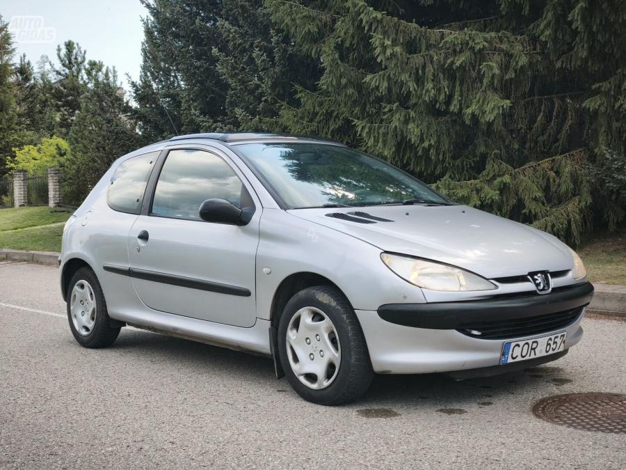 Peugeot 206 1999 in Jonava, with an engine capacity of 1.40 L and mileage of 193 thousand km for 650 €, photo 19 on AUTOMOTO.COM.LV