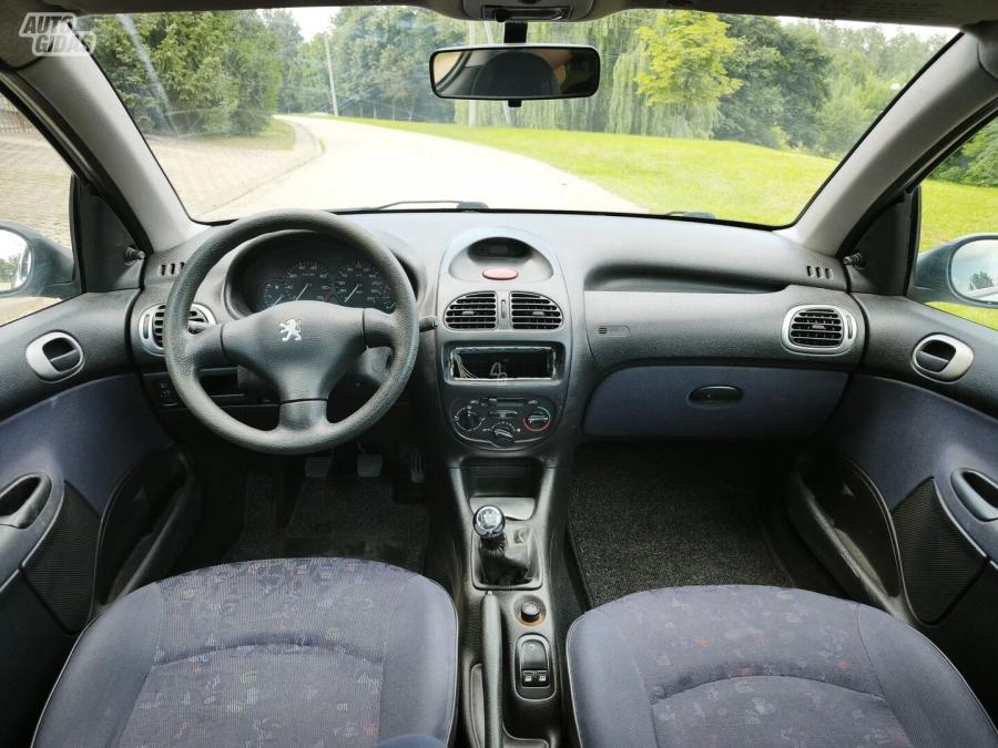 Peugeot 206 1999 in Jonava, with an engine capacity of 1.40 L and mileage of 193 thousand km for 650 €, photo 21 on AUTOMOTO.COM.LV