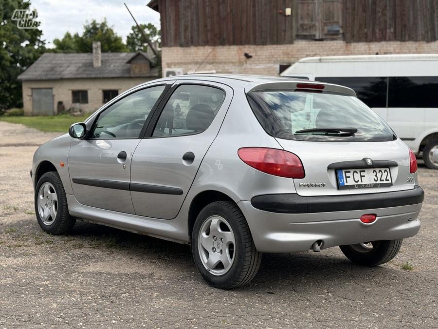 Пежо 206 1999 в Утена, объемом двигателя 1.20 л и пробегом 158 тыс. км за 930 €, фото 8 на AUTOMOTO.COM.LV