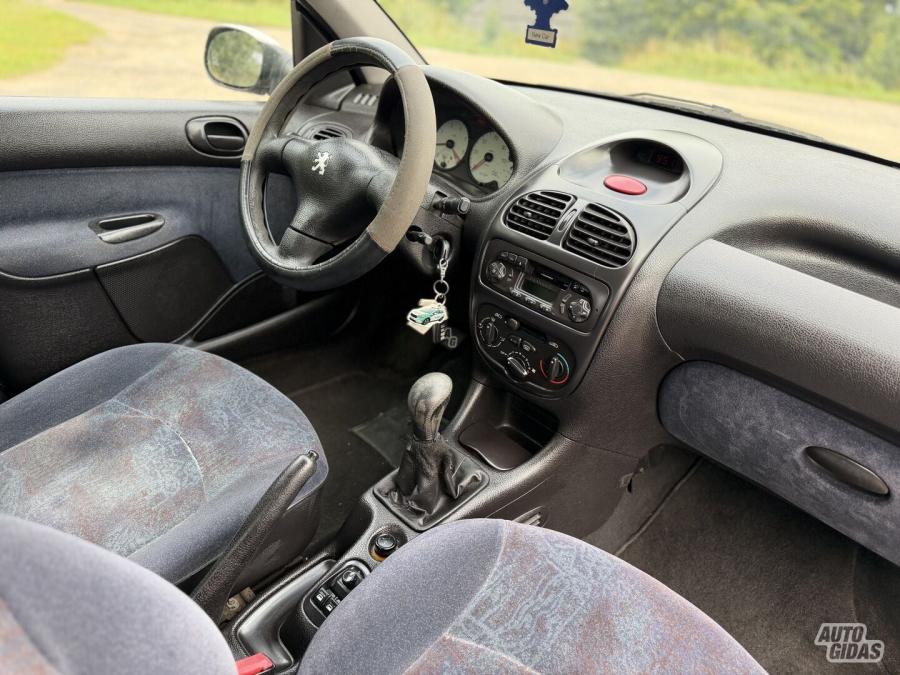 Пежо 206 1999 в Утена, объемом двигателя 1.20 л и пробегом 158 тыс. км за 930 €, фото 13 на AUTOMOTO.COM.LV