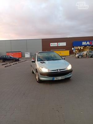 Peugeot 206 2001 in Vilnius, with an engine capacity of 2.00 L and mileage of 0 thousand km for 649 €, photo 9 on AUTOMOTO.COM.LV