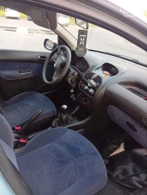 Peugeot 206 2001 in Vilnius, with an engine capacity of 2.00 L and mileage of 0 thousand km for 649 €, photo 11 on AUTOMOTO.COM.LV