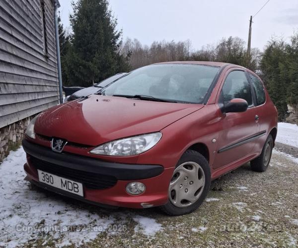 Peugeot 206 2002 in Tallinn, with an engine capacity of 1.40 L and mileage of 146 thousand km for 800 €, photo 2 on AUTOMOTO.COM.LV
