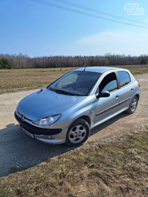 Peugeot 206 2002 in Vilnius, with an engine capacity of 2.00 L and mileage of 213 thousand km for 400 €, photo 7 on AUTOMOTO.COM.LV