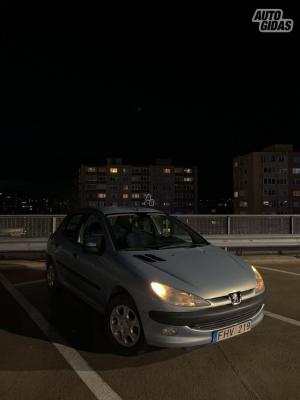 Пежо 206 2002 в Шяуляй, объемом двигателя 1.60 л и пробегом 325 тыс. км за 1050 €, фото 7 на AUTOMOTO.COM.LV