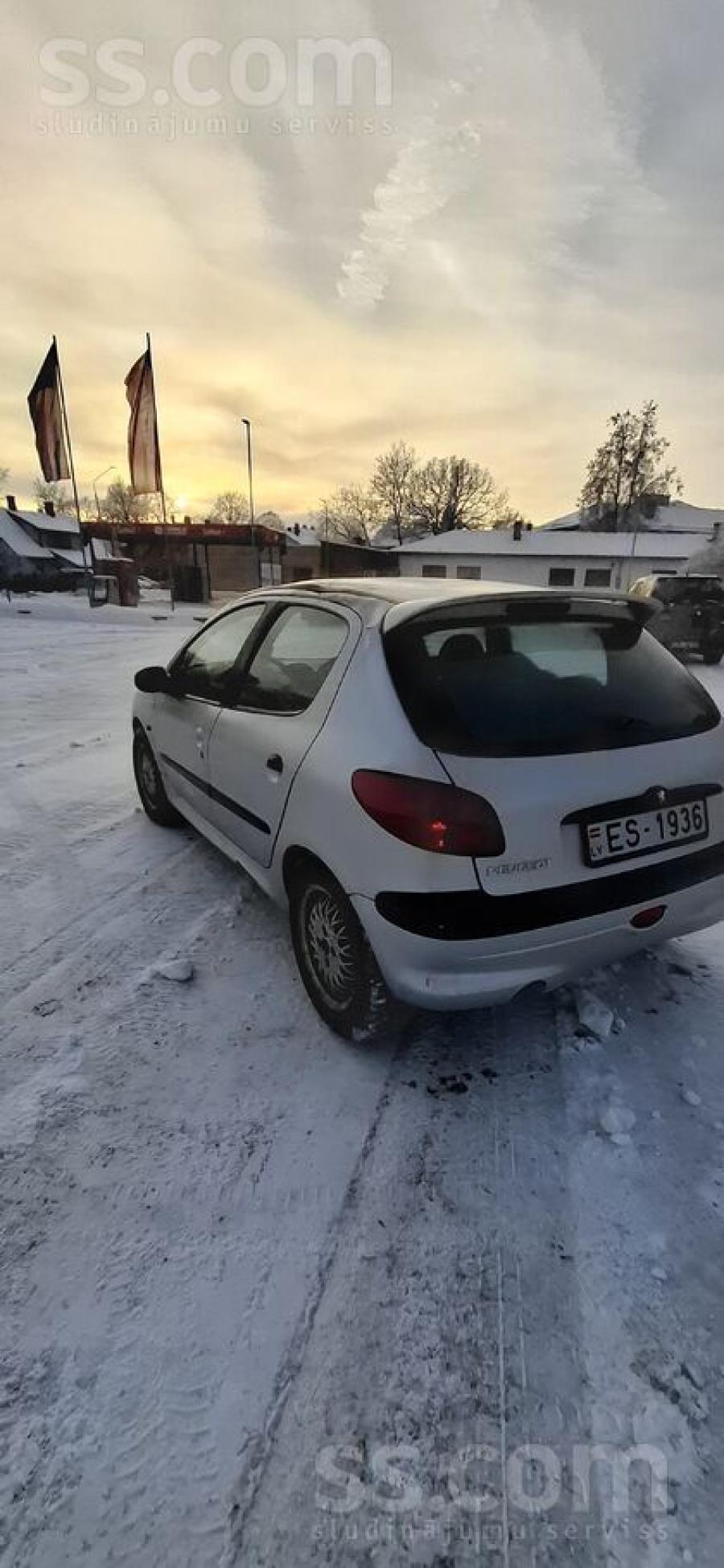 Peugeot 206 2003 Valka, ar dzinēja tilpumu 1.90 L un nobraukumu 123 tūkst. km par 700 €, foto 4 vietnē AUTOMOTO.COM.LV